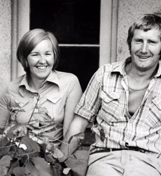 About Us – Tarras Village